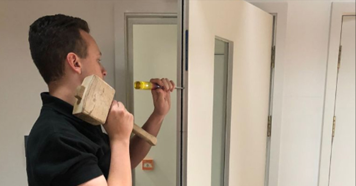 What to Look for When Hiring a Locksmith